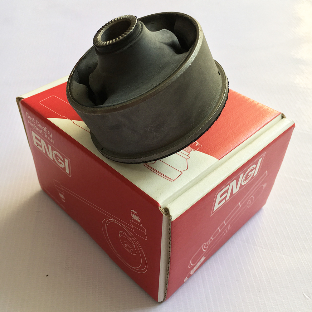 Cao su càng A lớn xe Altis 2001-2014, mã số 4865512170